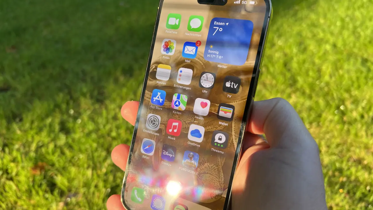 iPhone 15 Pro and Pro Max may be hard to get when they launch.